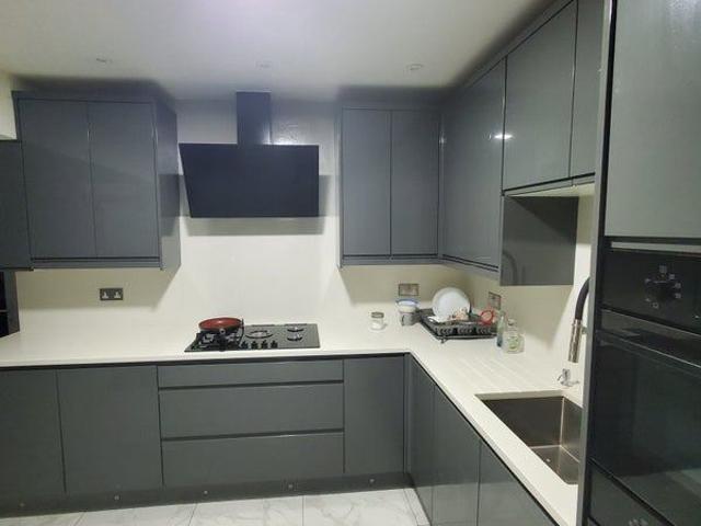 Room at Caulfield Road, Greater London