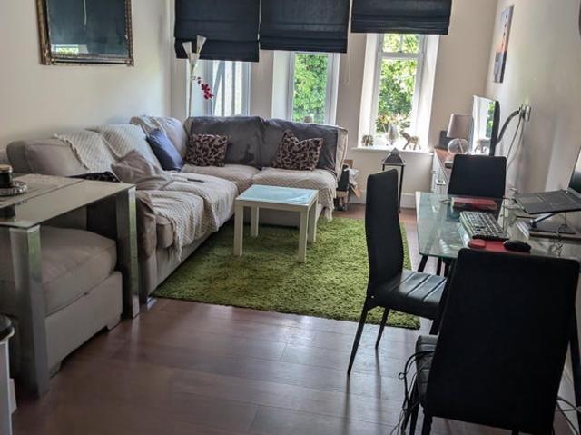 Room at Cavendish Road, Bournemouth
