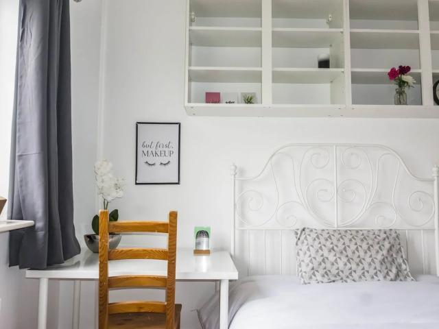 Room at Cavendish Street, Greater London