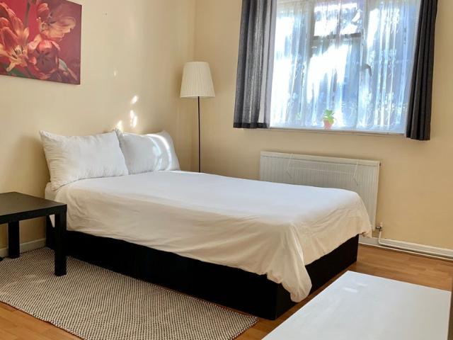 Room at Cavendish Street, Greater London