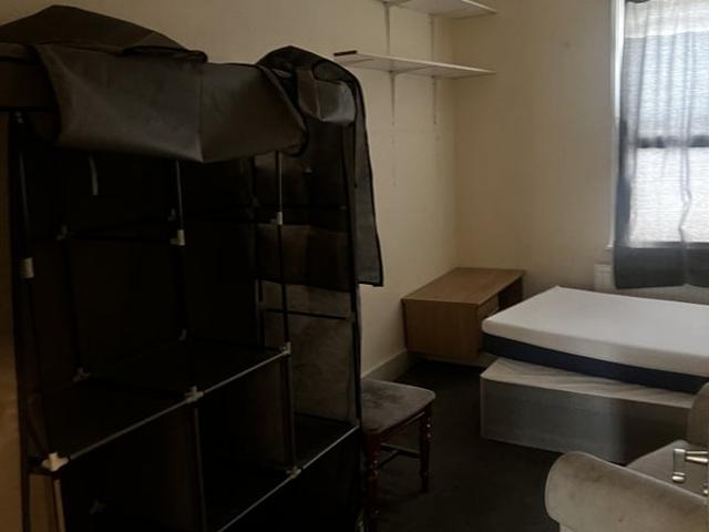 Room at Caverswall Street, Greater London