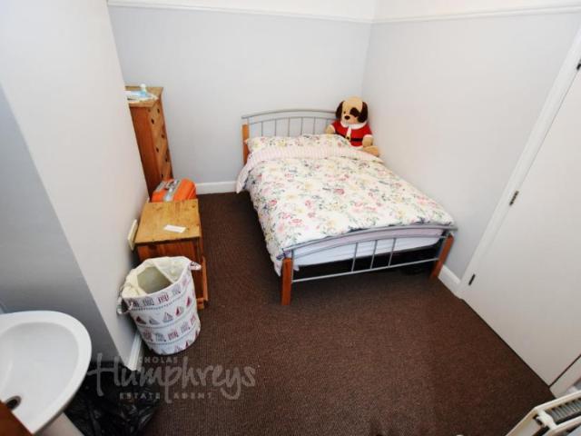 Room at Cecil Road, Northampton
