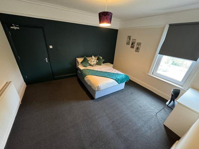 Room at Cedars Road, Greater London