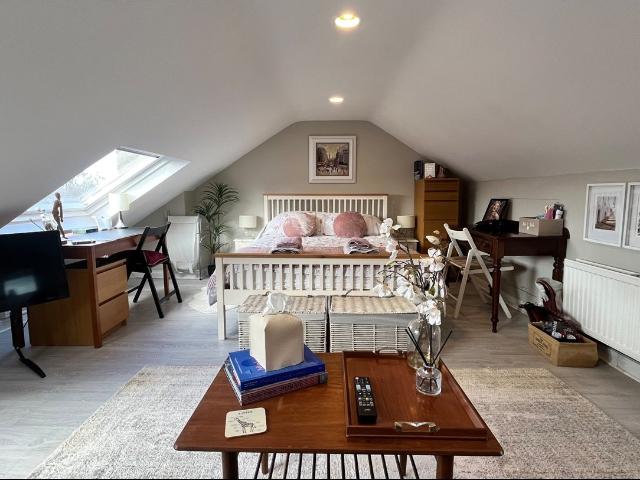 Room at Cedars Road, Greater London