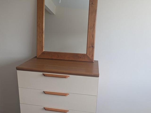 Room at Cemetery Road, Bridgend