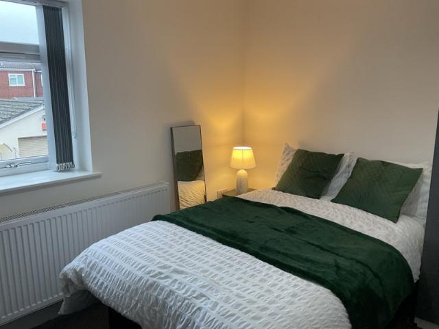 Room at Cemetery Road, Sandwell