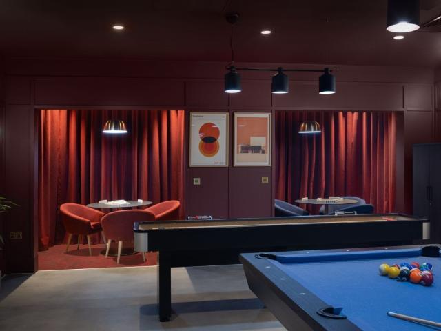 Room at Central Arcade, Leeds