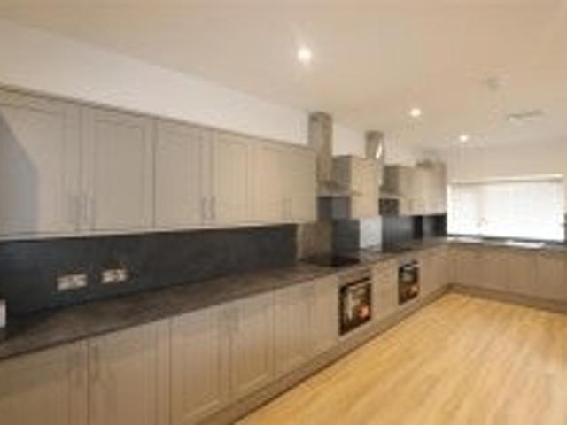Room at Central Avenue, Southend on Sea