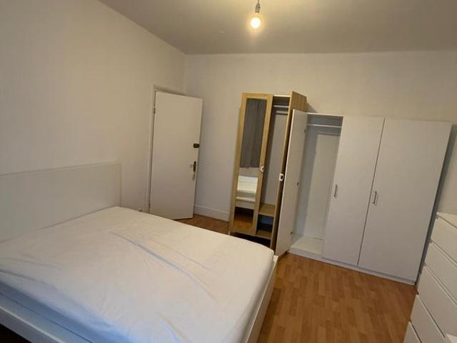 Room at Central Park Road, Greater London