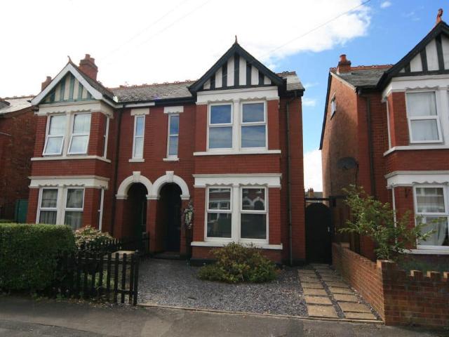 Room at Central Road, Gloucester