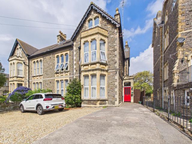 Room at Central Way, Clevedon