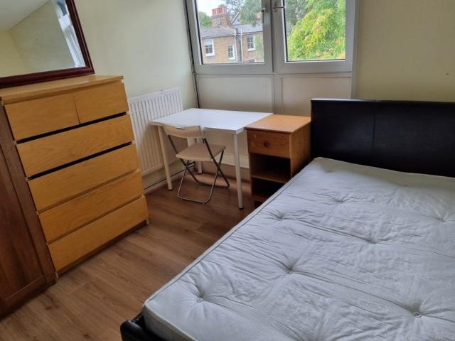 Room at Cephas Street, Greater London