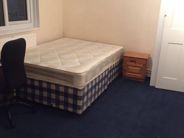 Room at Cephas Street, Greater London