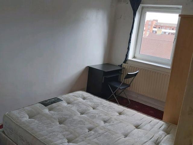 Room at Cephas Street, Greater London