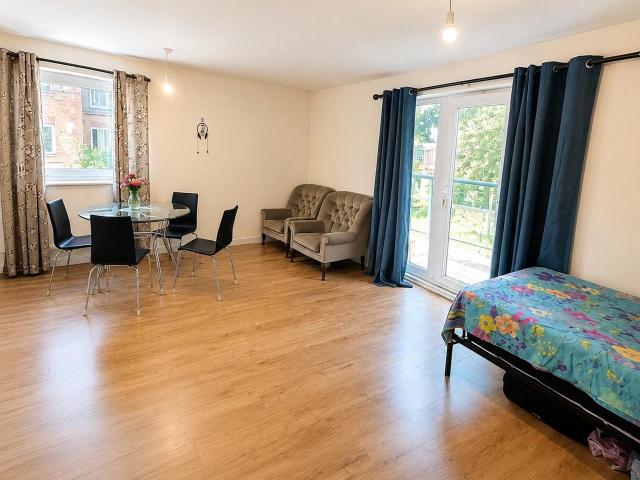 Room at Chamberlain Close, Greater London