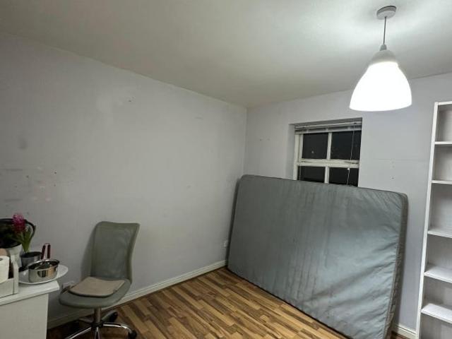 Room at Chamberlayne Avenue, Greater London