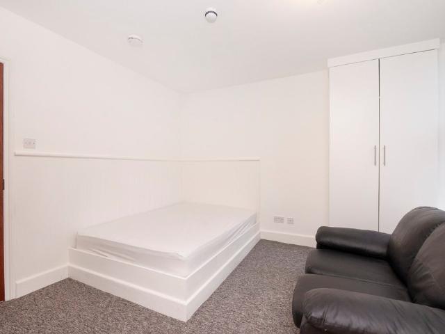 Room at Chamberlayne Road, London