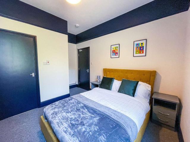 Room at Chantry Lane, Grimsby