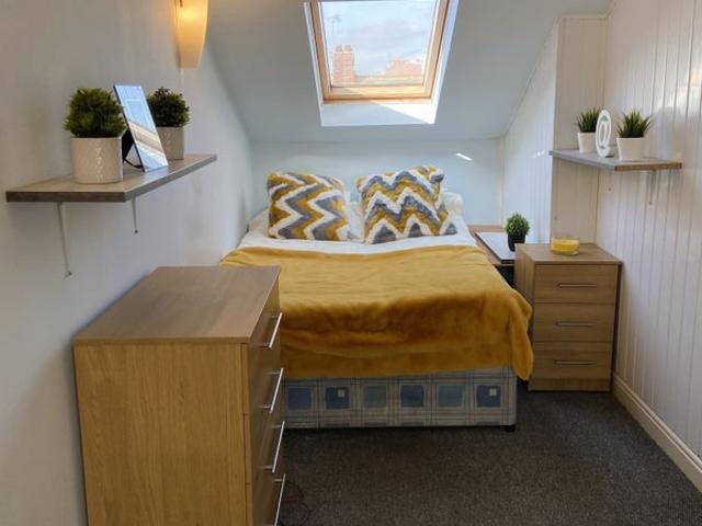 Room at Chadwick Road, Salford