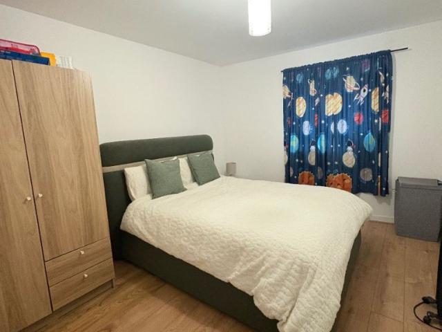Room at Chalvey Road East, Slough