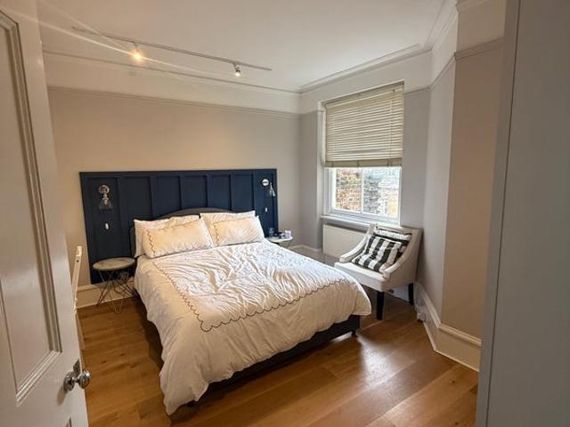 Room at Challoner Crescent, Greater London