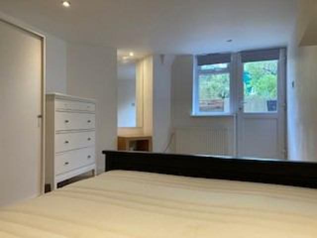 Room at Chapel Lane, Leeds