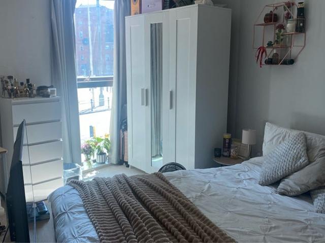 Room at Chapel Street, Manchester