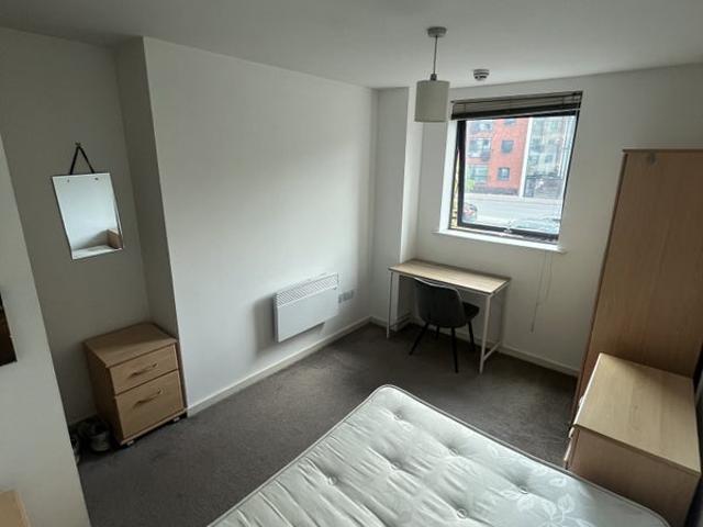 Room at Chapel Street, Manchester