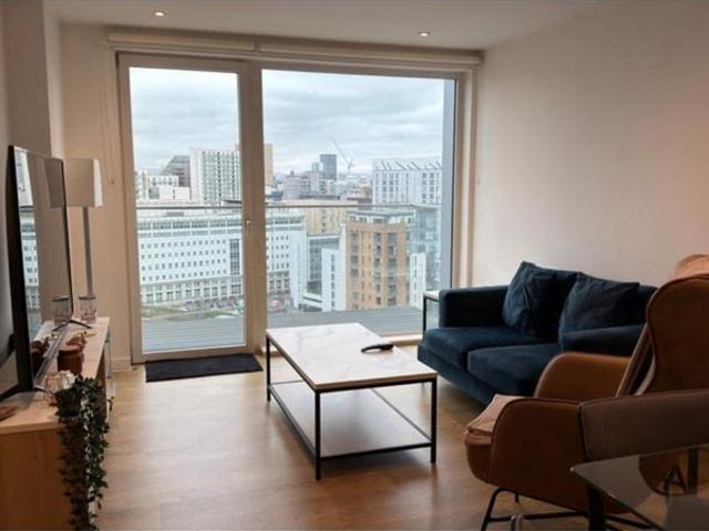 Room at Chapel Street, Salford