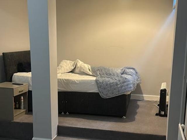 Room at Chapel Street, Preston