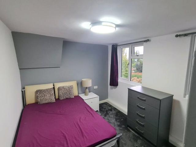 Room at Chartley Road, Birmingham