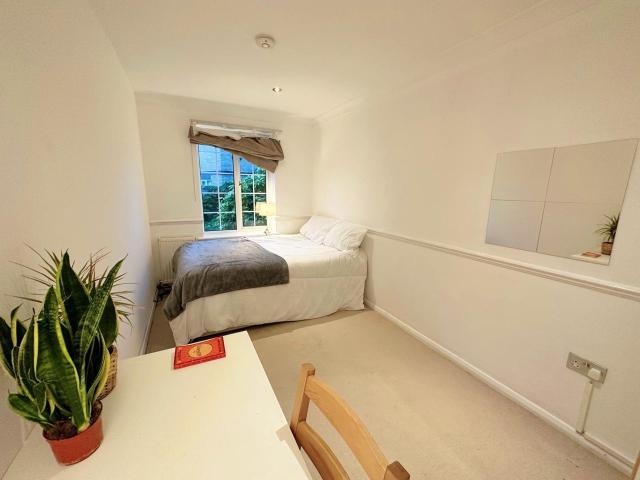 Room at Chargrove Close, Greater London
