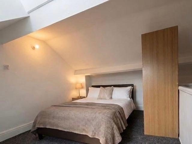 Room at Charles Street, Mansfield Woodhouse