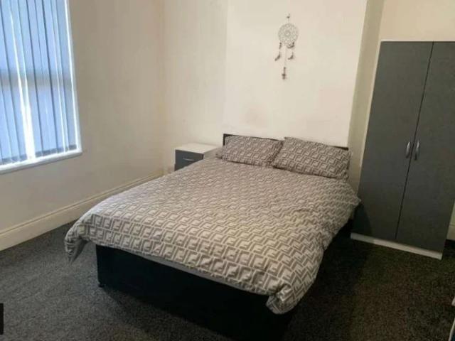 Room at Charles Road, Birmingham