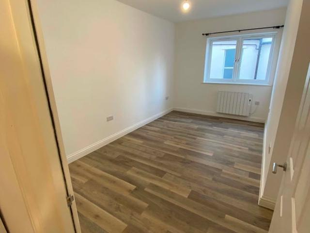 Room at Charlton Road, Bristol
