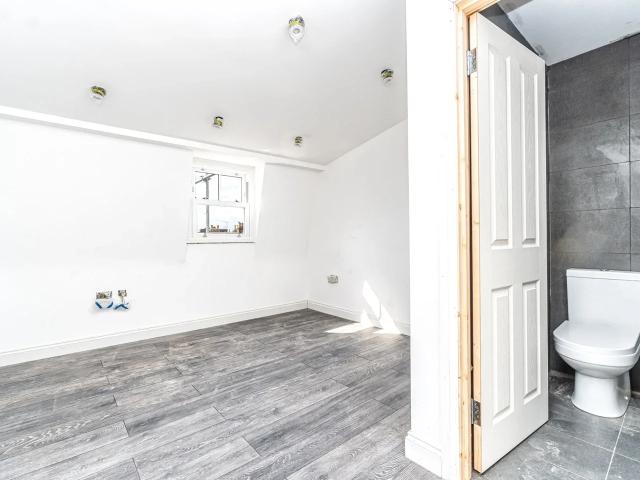 Room at Chatsworth Road, Greater London