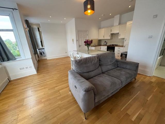 Room at Chatsworth Road, Greater London