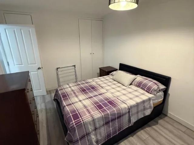 Room at Chaucer Gardens, Greater London