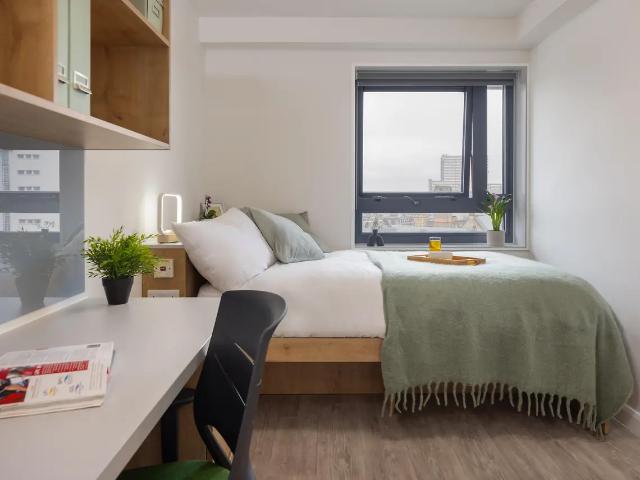 Room at Chaucer Street, Nottingham