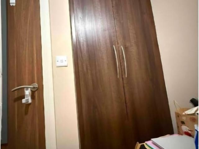 Room at Chaucer Way, Slough