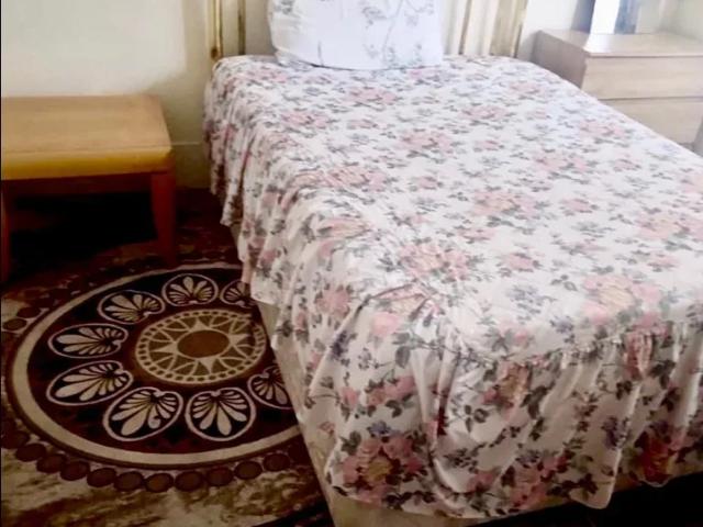 Room at Cheddington Road, Greater London