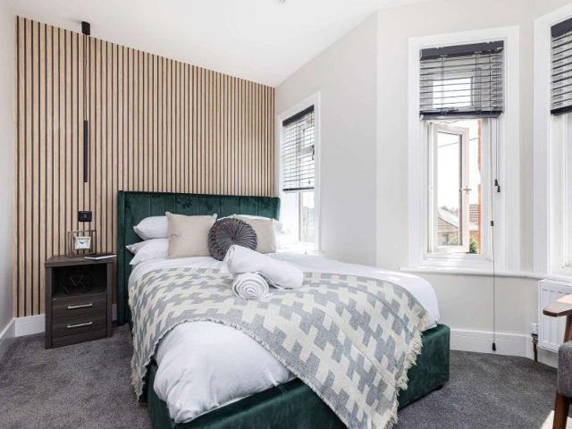 Room at Cheltenham Road, Poole