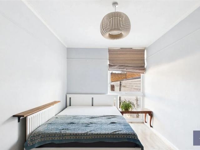 Room at Cherry Laurel Walk, Greater London