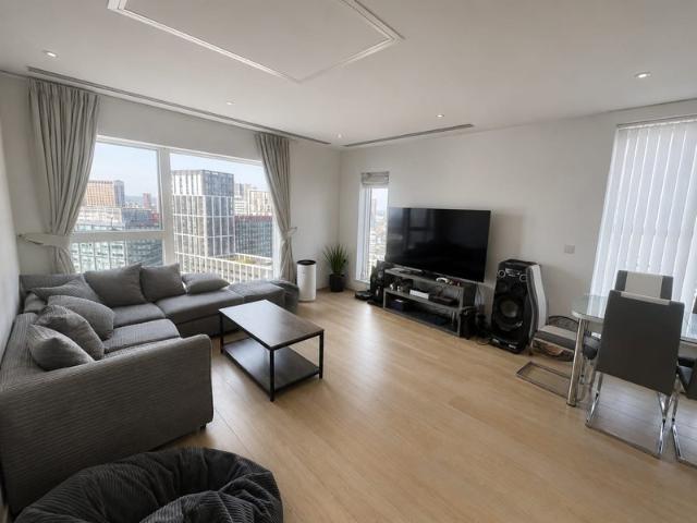 Room at Cherry Orchard Road, Greater London