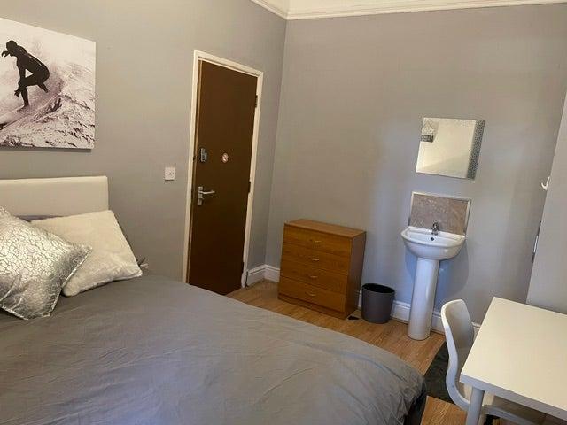 Room at Chester Road, Birmingham
