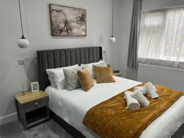 Room at Chester Road, Greater London