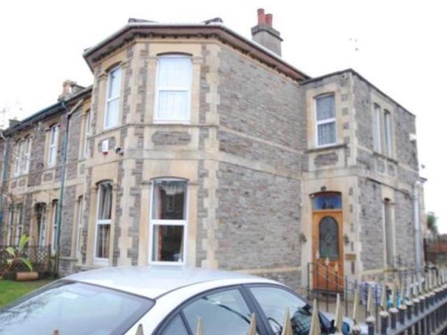 Room at Chesterfield Road, Bristol