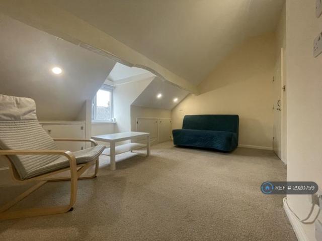 Apartment at Chestnut Avenue, Derby