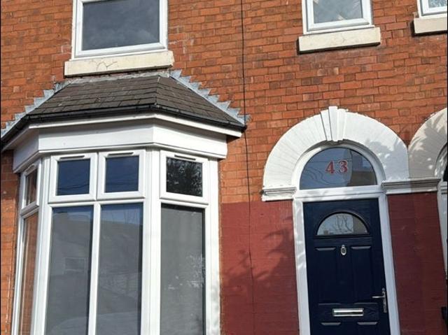 Room at Chestnut Road, Birmingham