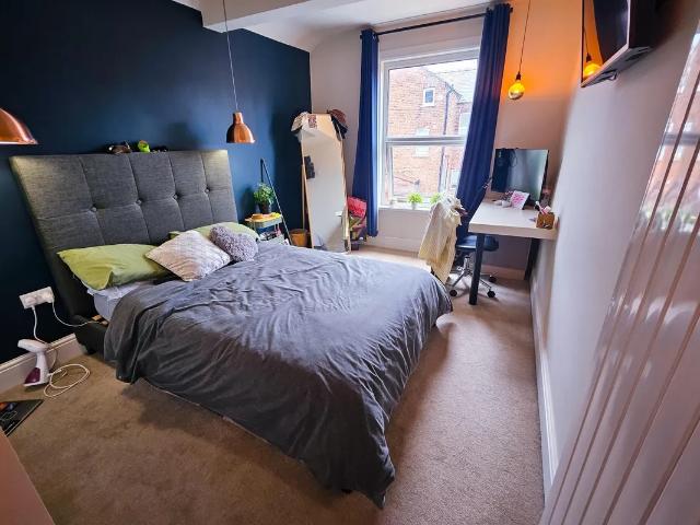 Room at Cheyney Road, Chester